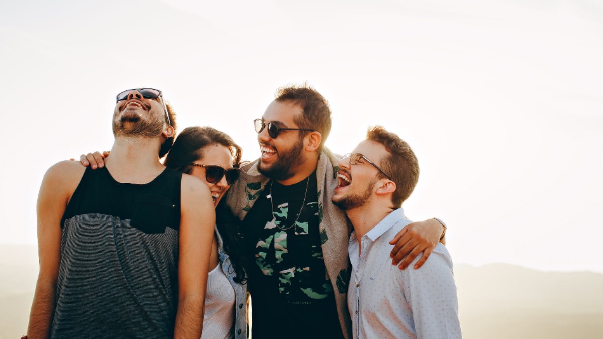 Bromance: Tu pareja se siente más feliz con su amigos que contigo ...